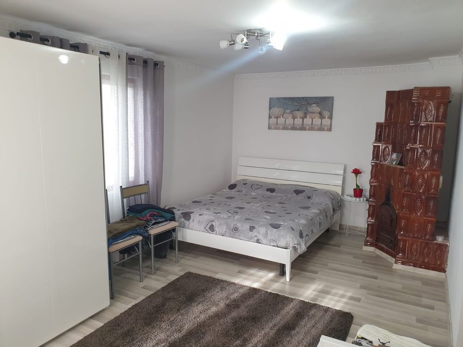 Casa de vanzare in comuna Lalosu,Jud. Valcea,P+1E+M Berbesti • OLX.ro