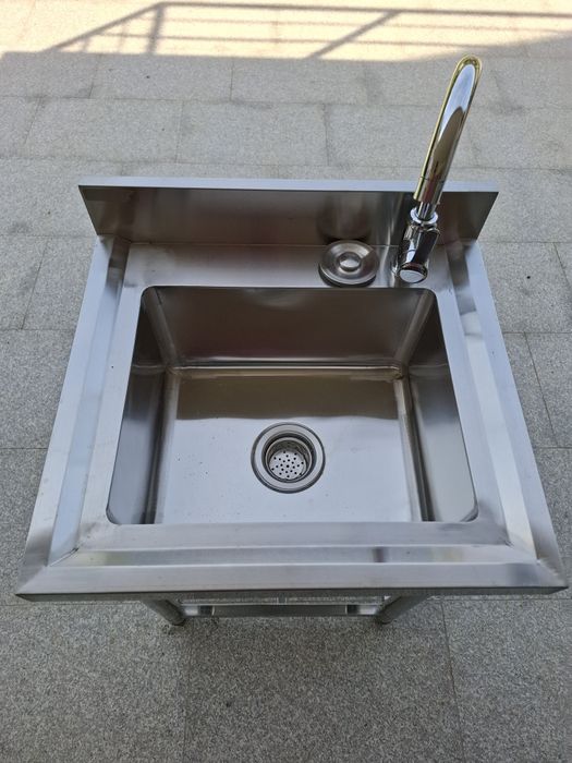 Chiuveta inox Horeca Interior/exterior, NOU Poiana Brasov • OLX.ro