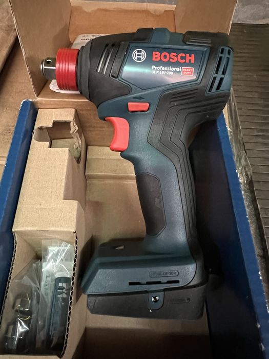 Vand corp filetanta impact Bosch GDX18v-200 model 2024 Timisoara • OLX.ro