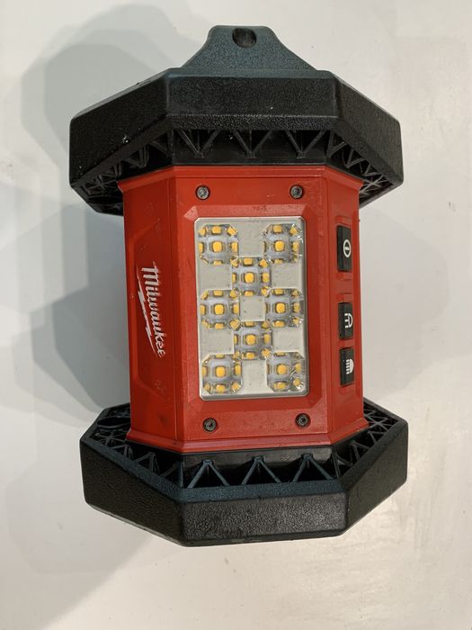 Milwaukee M18 AL/ зонално осветление/лед лампа гр. Варна Централна поща ...