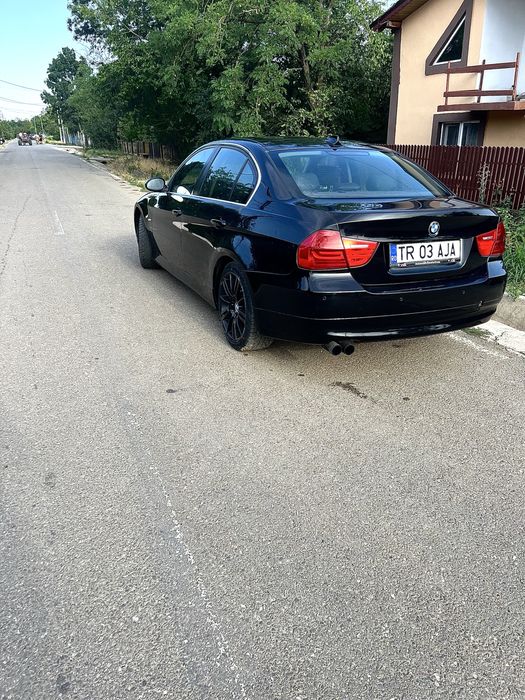 BMW E90 325i 240cp Vartoapele de Sus • OLX.ro