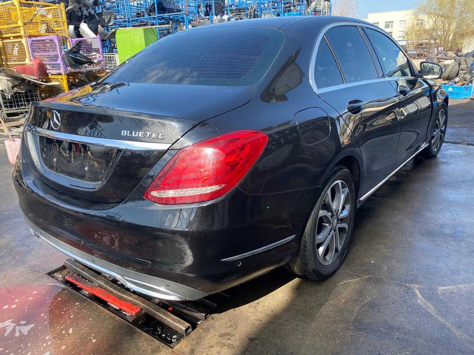 Dezmembrez mercedes c220 w205 AIR-MATIC om 651 ad-blue/capota w205/far ...
