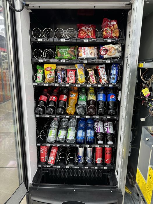 Vending machine snack-uri, automate vending, Necta Sfera Timisoara • OLX.ro