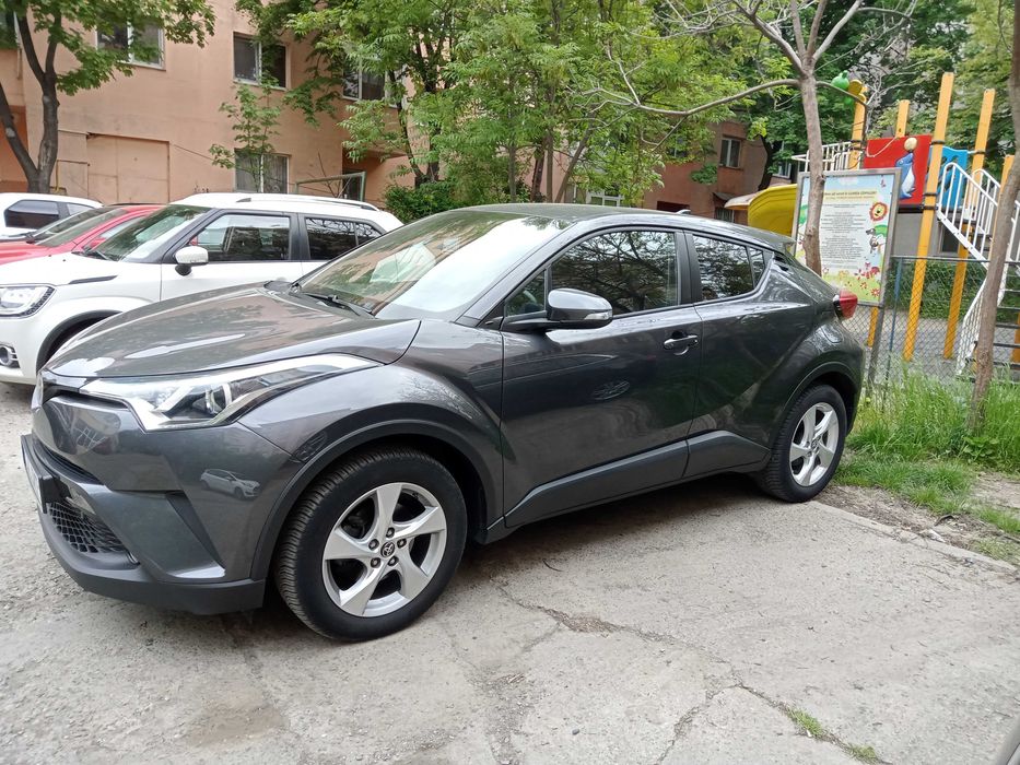 TOYOTA automatic model C-HR 2019 Iasi • OLX.ro