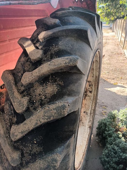Vand tractor u650 inpreuna cu plug 2 brazde reversibil Craiova • OLX.ro
