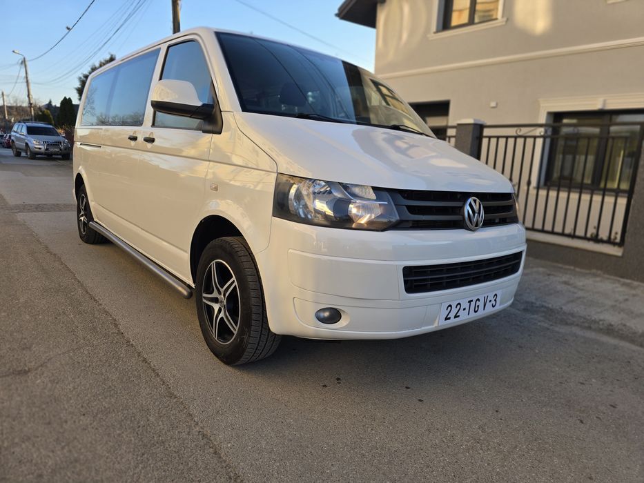 Vw Transporter T5 2.0 TDI An 2012 * 9 Locuri* Manual * Extralung Botosani • OLX.ro