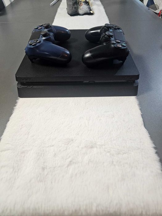 PlayStation 4 + jocuri Cluj-Napoca • OLX.ro