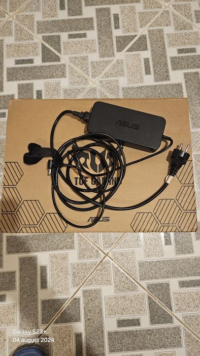 Vand LAPTOP Asus ** DEFECT ** Bucuresti Sectorul 2 • OLX.ro