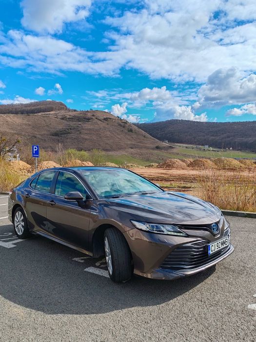Vand Toyota Camry 2020 Cluj-Napoca • OLX.ro