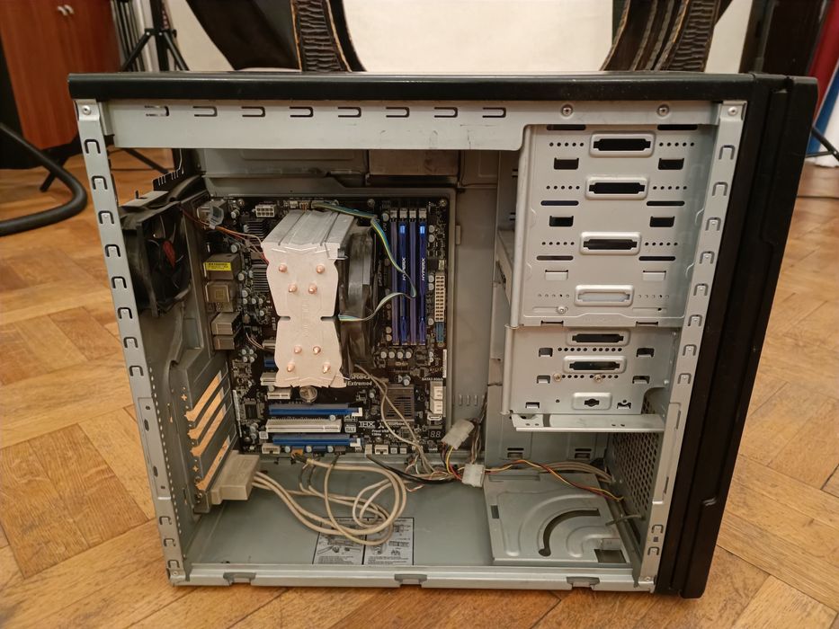 Unitate PC AMD FX 8350, 24 gb RAM, Carcasa Steel Series Bucuresti ...