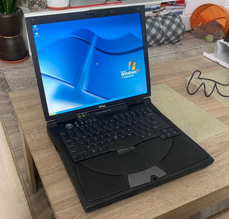 Laptop Dell Inspiron 8100 Pentium 3 Serial paralel 3 ore retro gaming ...