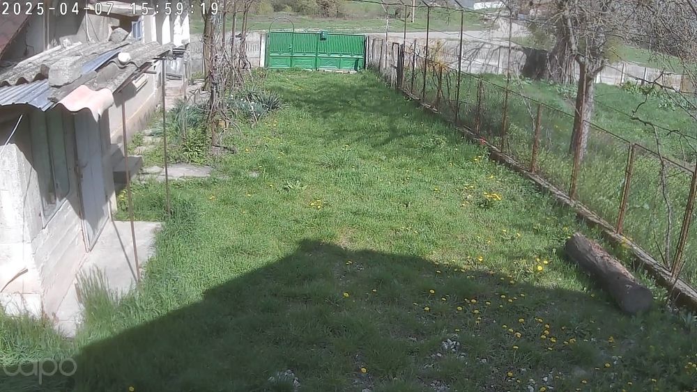 Casa batraneasca plus teren vacanta curte mare Merisani Dobrotesti ...