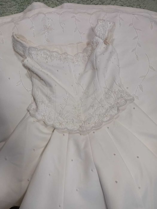 Rochie de mireasa Demetrios cu trena detasabila Bucuresti Sectorul 6 ...