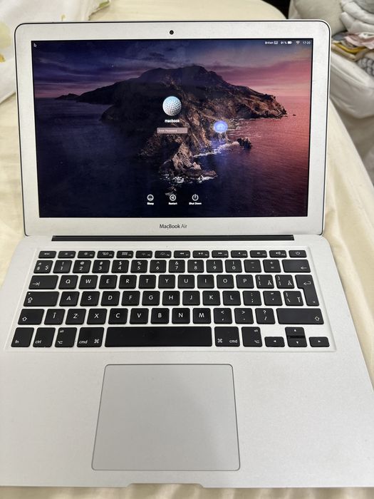 MacBook Air 13” model A1466 Bucuresti Sectorul 6 • OLX.ro