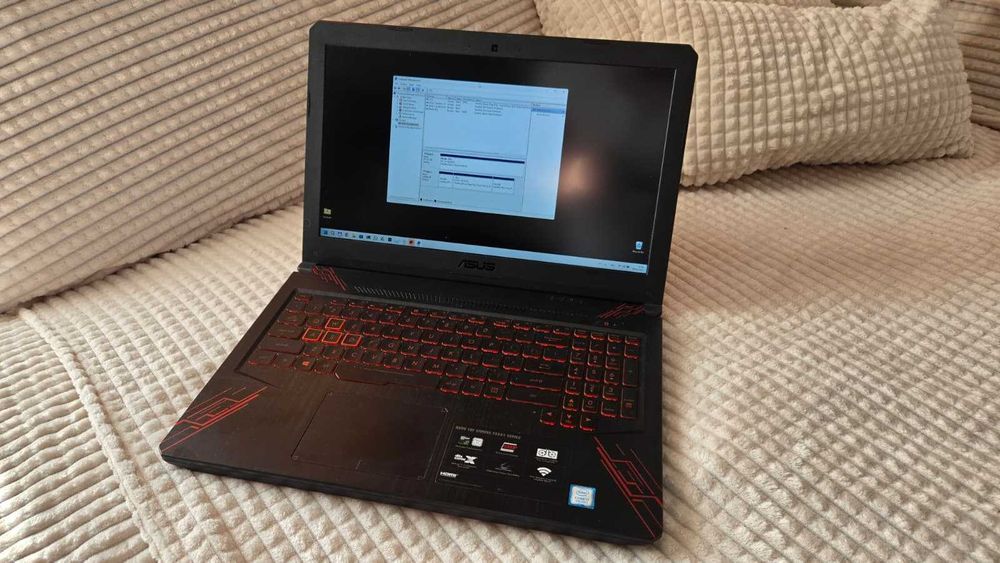 Laptop Gaming Asus FX504G i7-8750h 16Gb RAM NVIDIA Geforce GTX 1050 Iasi • OLX.ro