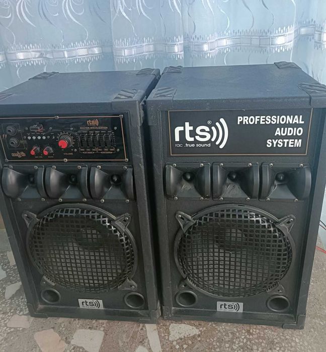 Vand boxe marca Rts professional audio system Alba Iulia • OLX.ro
