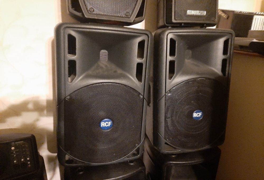 Boxe active rcf jbl eon 515xt ev zlx 15p 1000w electrovoic suporti box ...