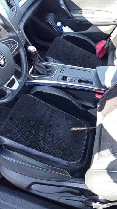 Renault Megane 4 RFB KH2 Sanandrei • OLX.ro