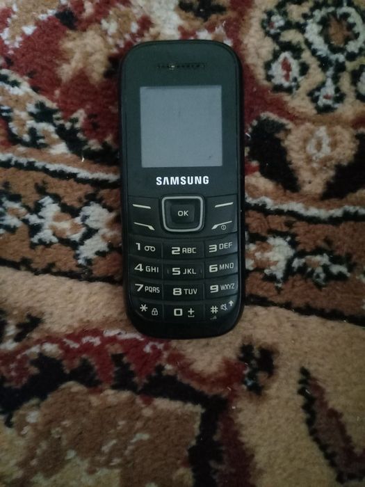 Telefoane cu butoane Glogova • OLX.ro