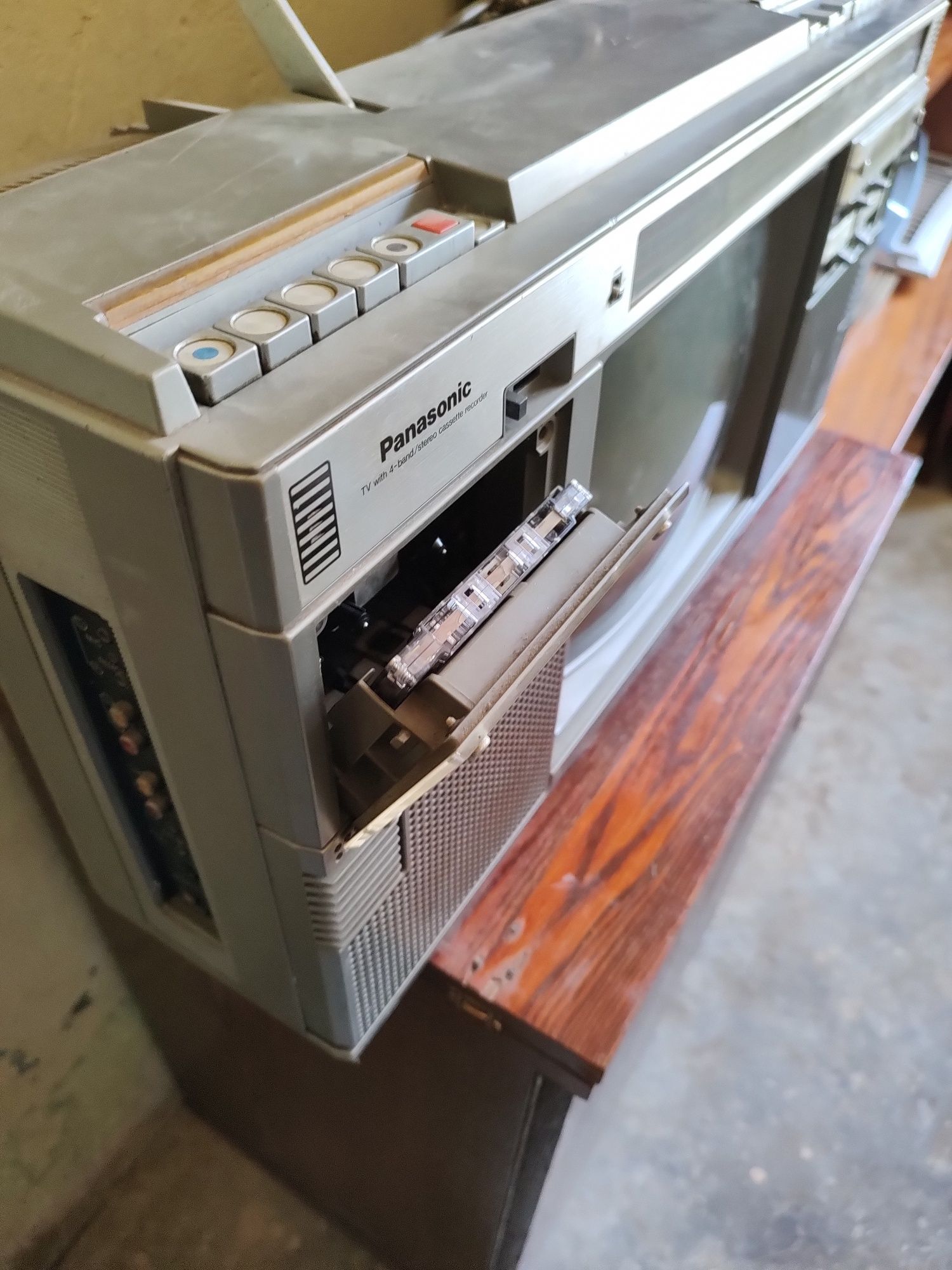 Panasonic tr 1200s tv boombox гр. Мадан • OLX.bg