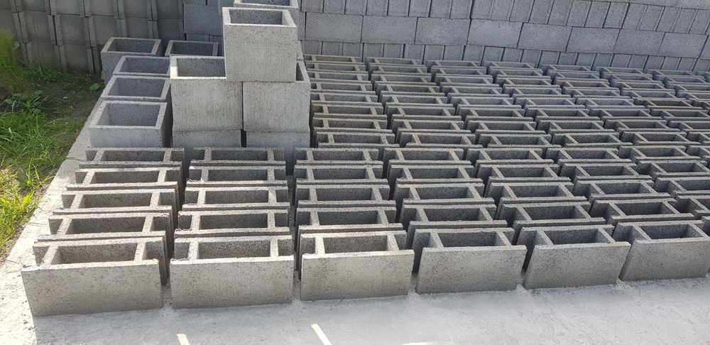 Boltari fundatie;zidarie+stalpi+coame si capace pentru gard. Campulung ...