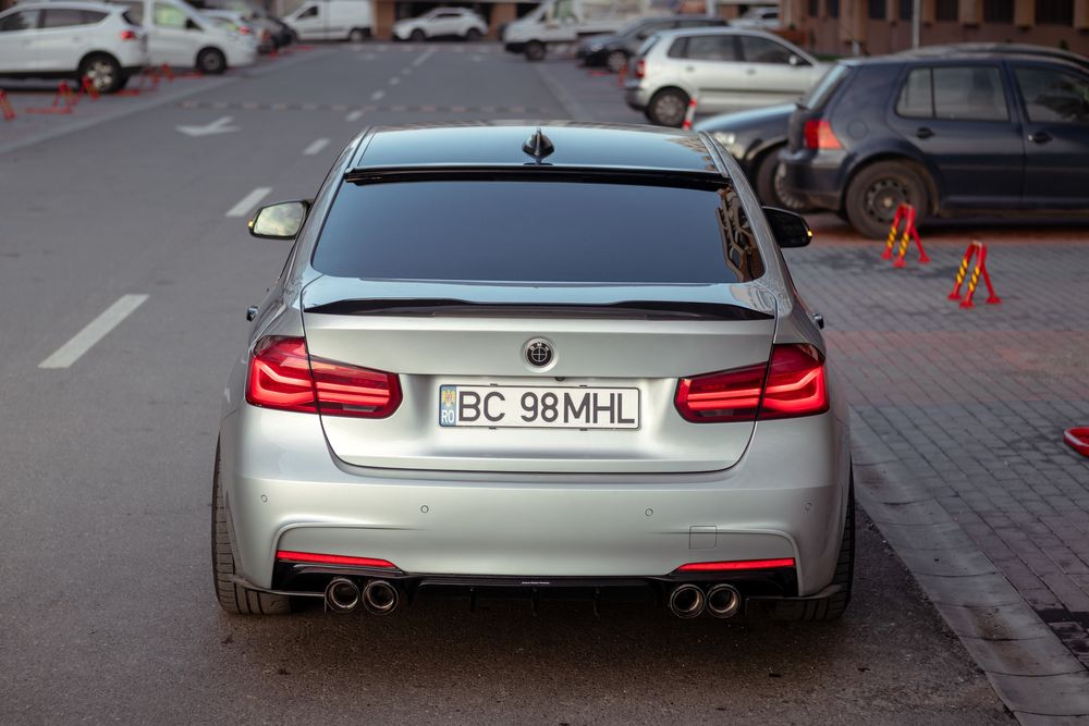 Bmw F30 Pachet M/automat/8hp/Harman/Evacuare/Volan M/Bord digital Bacau ...