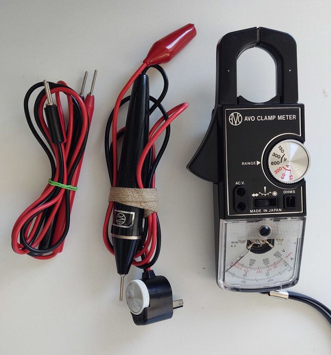 Aparat vechi de masura, tester, AVOmeter. Bucuresti Sectorul 3 • OLX.ro