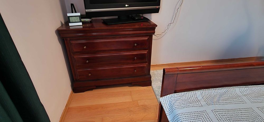 Set mobilier dormitor lemn masiv Targu-Mures • OLX.ro