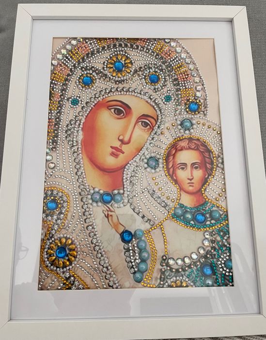 Icoana Maicii Domnului, goblen cu pietricele lucrata manual Oradea • OLX.ro