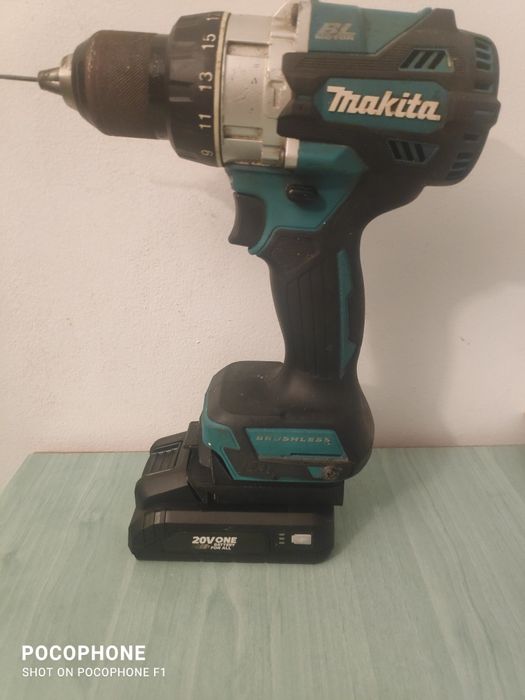 Adaptor acumulator My Project (kaufland) la corp Makita LXT 18V ...