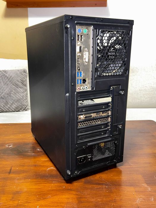 Calculator (PC) Gaming Unitate + Monitor AMD Ryzen Nvidia RTX Bucuresti ...