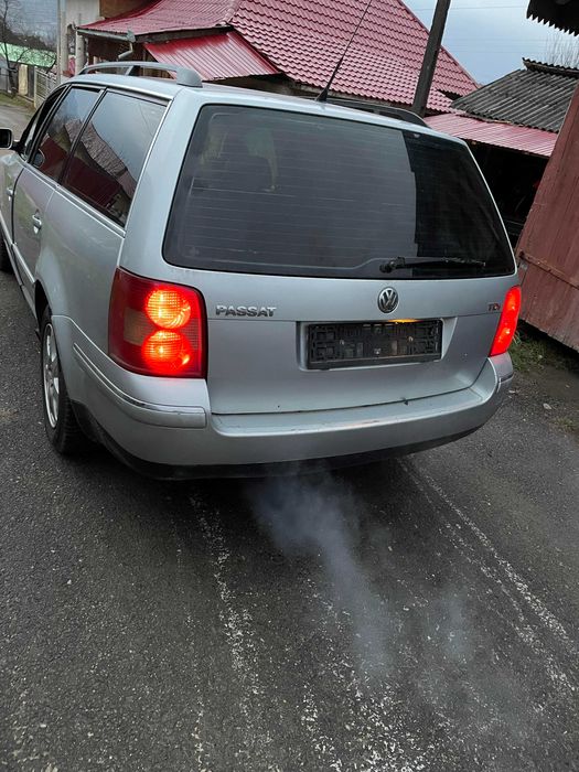 Passat b5 2004 manual Brad • OLX.ro