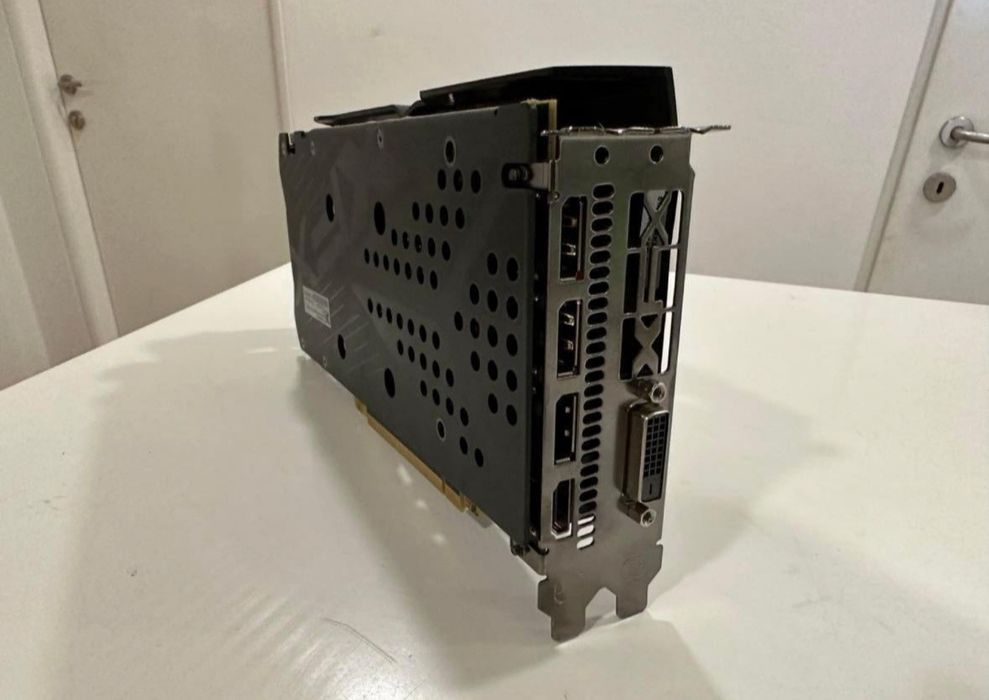 XFX AMD GPU Radeon RX 580 4GB DDR5 256Bit Bucuresti Sectorul 6 • OLX.ro