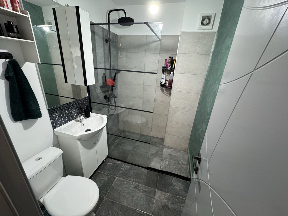 PROPRIETAR (Comision 0), renovat 2025 langa metrou 1 Mai Bucuresti ...