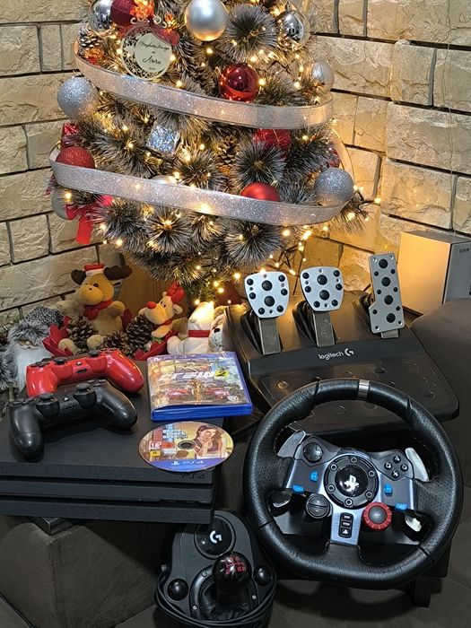 PS4 Pro с 2 контролера и игри + Logitech G29 с Shifter гр. Враца ...
