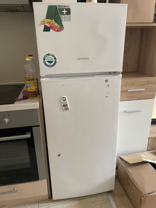 Продавам Хладилник crown гр. Варна Левски • OLX.bg