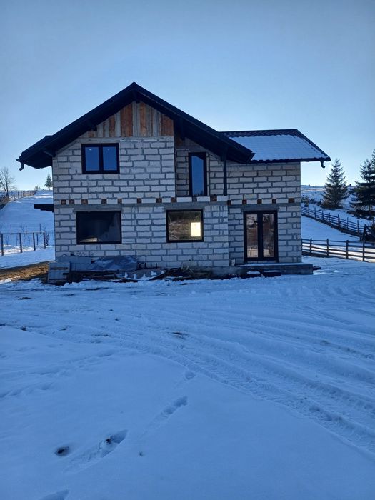 Casa/Vatra Dornei/Panaci Panaci • OLX.ro