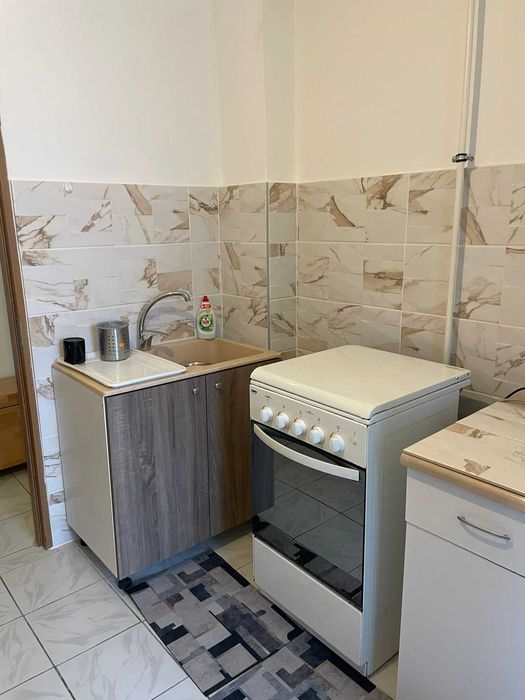 Apartament de inchiriat 3 camere Soveja inel 1 galeriile Soveja ...