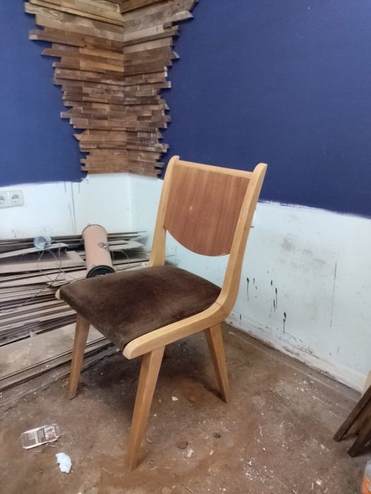 Реставрирани букови столове 1960-1970 комплект 6 броя гр. София Зона Б-19 • OLX.bg