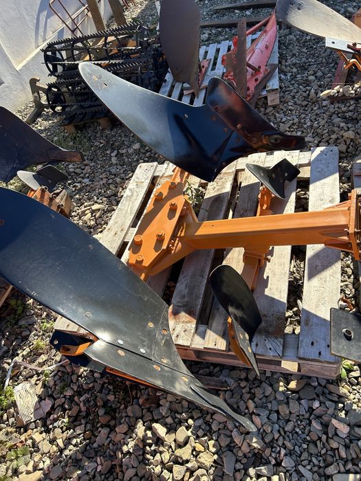 Piese. Cormana plug Kuhn -Huard Targu Neamt • OLX.ro