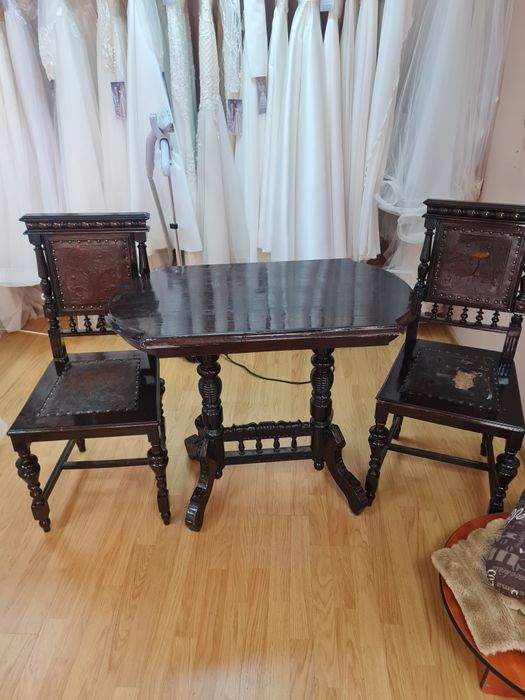 Vand set vintage: masa cu 2 scaune Cluj-Napoca • OLX.ro