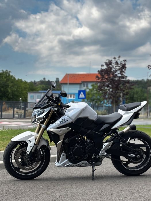 Suzuki gsr 750 A2 2012 . Viisoara • OLX.ro