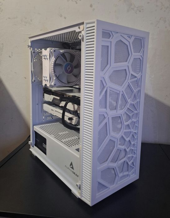 Pc gaming prebuild full white (alb) Timisoara • OLX.ro