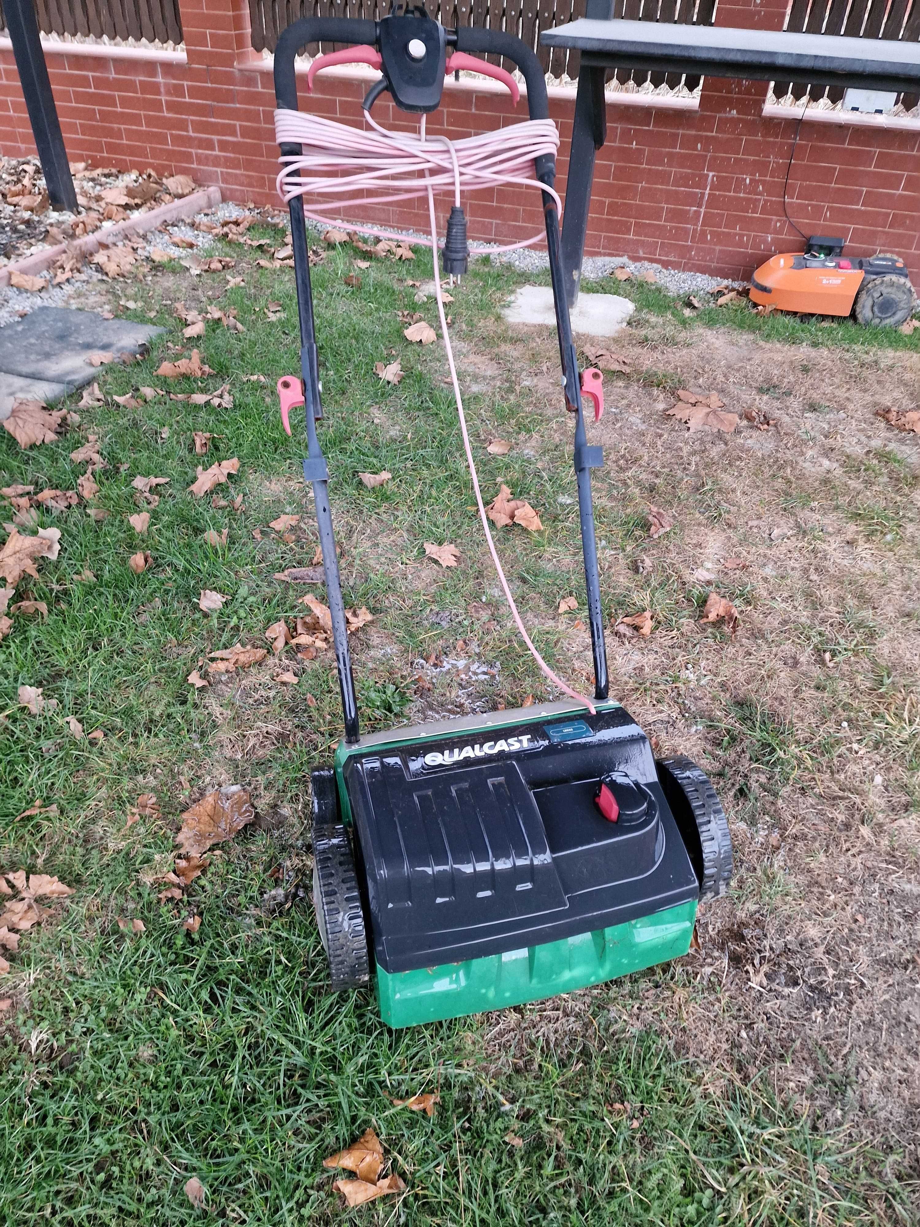 Scarificator si aerator gazon Qualcast LRS32 stare foarte buna Targoviste OLX.ro