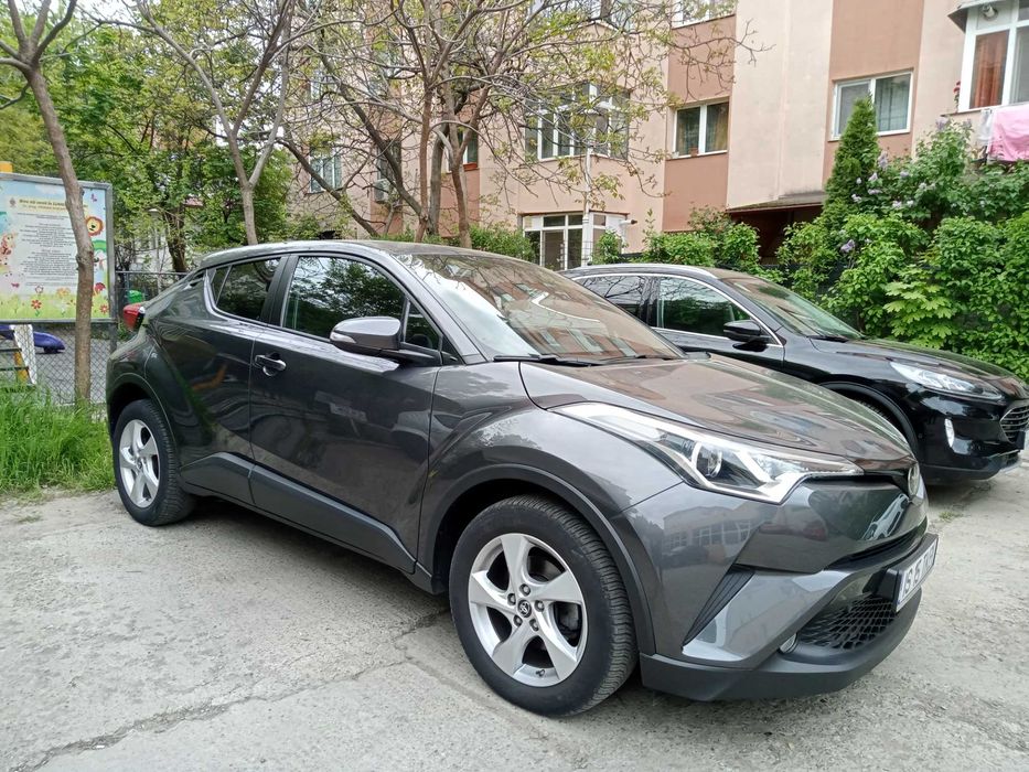 TOYOTA automatic model C-HR 2019 Iasi • OLX.ro
