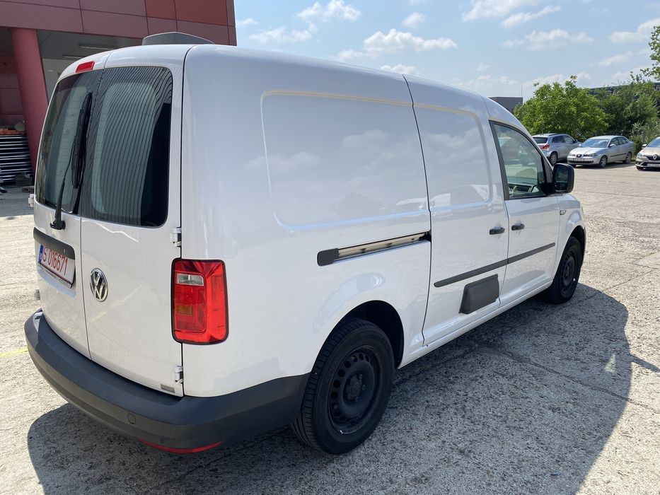 Volkswagen Caddy Maxi Clima automata Navigație Parc asist Iasi • OLX.ro