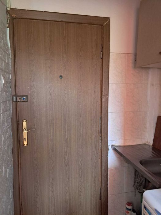 Vand Garsoniera Dumbravita • OLX.ro
