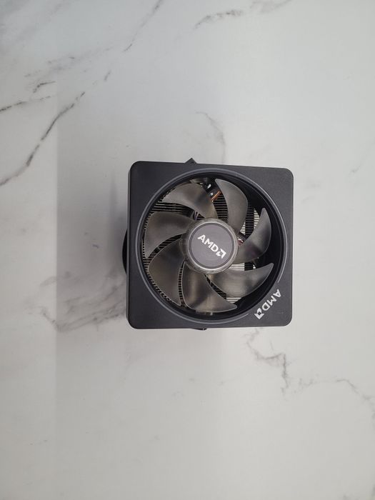 Cooler procesor AMD Wraith Prism LED RGB Berceni • OLX.ro