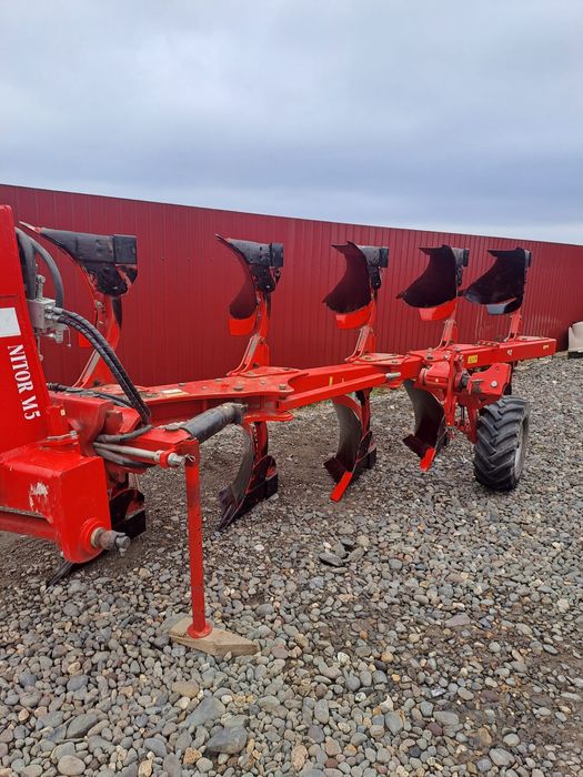 Plug reversibil 5 cormane Moresti • OLX.ro