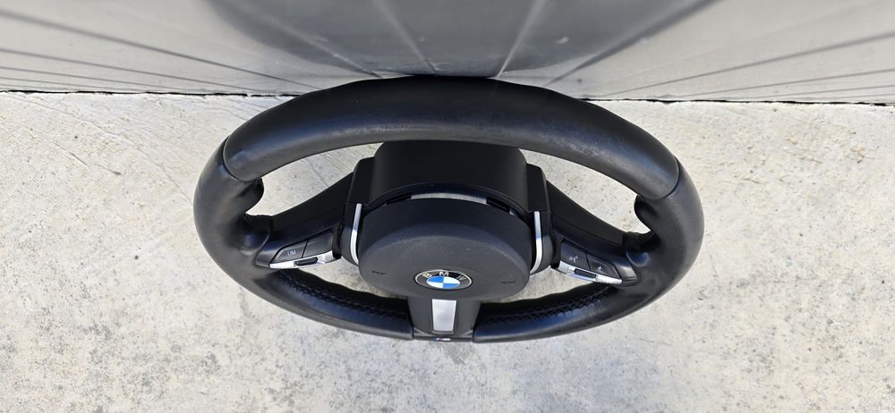 Volan m pachet bmw f20 f21 f22 f30 f31 f32 f33 f34 f36 Preajba • OLX.ro